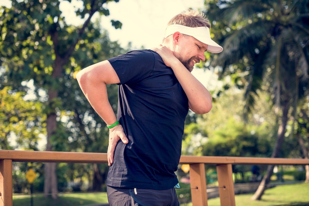 Sports Related Back Pain - Tips for a Safe Recovery